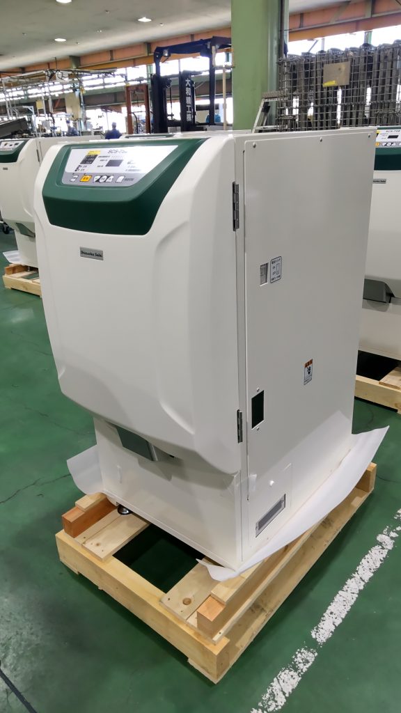 A machine that detects stink bug-damaged rice and discolored rice ...